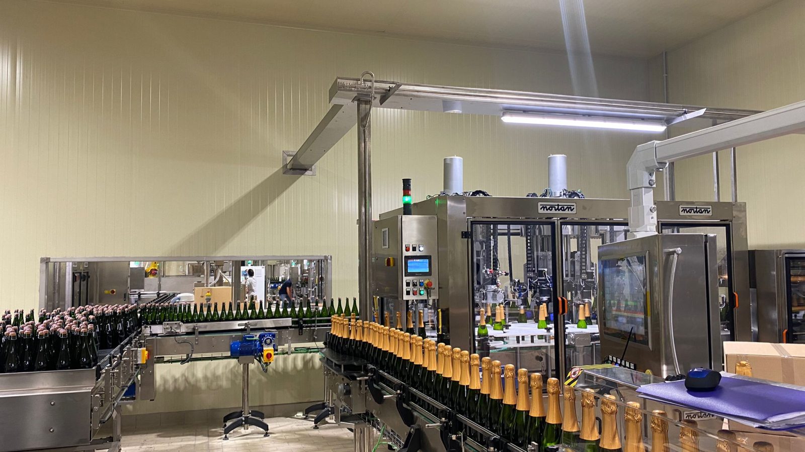 Castell d'Or is set to start production on its new high-performance ...